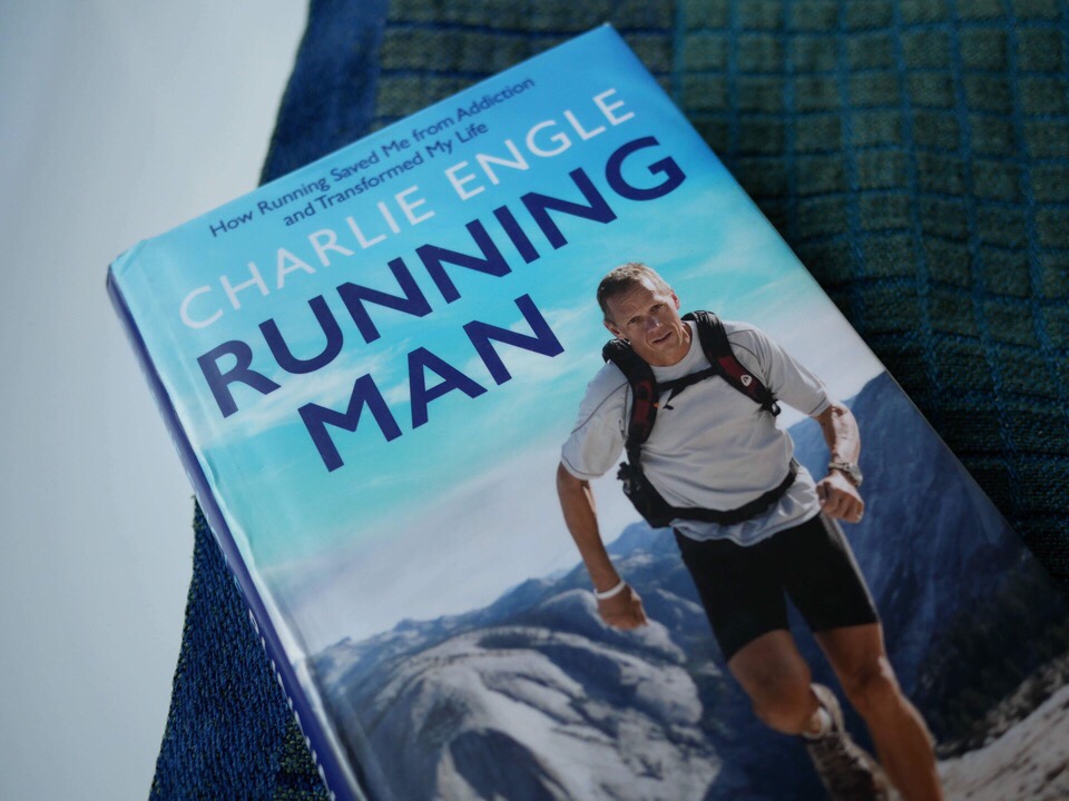 Kirja-arvostelu: Charlie Engle – Running Man – LENKILLÄ
